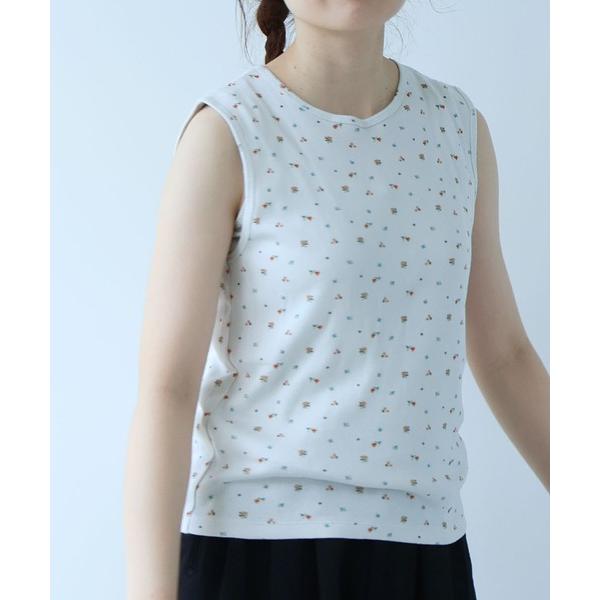 ZOZO問い合わせ番号:101091071ショップ:bulle de savon，ビュルデサボンブランド:bulle de savon，ビュルデサボン商品名:ブルーベリーと小花プリント ノースリカテゴリ:トップス>Tシャツ/カットソー...