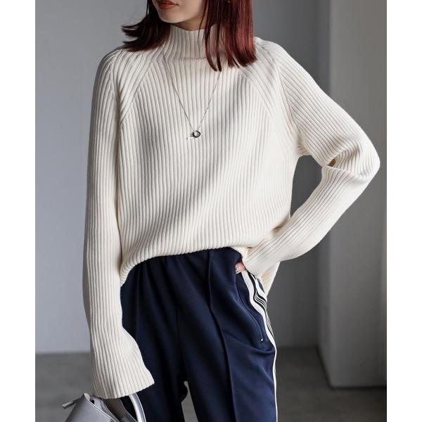 『タイムセール実施中』参考価格：4，590円発売時期：2023年09月コンディション：S（新品同様）タグ付きの未使用、または新品同様のアイテム付属品：タグ参考商品名：バックスリットデザインリブニット参考品番：901-4599-9964/C3...