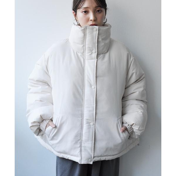 『セール実施中』参考価格：5，940円発売時期：2024年11月コンディション：C（やや使用感あり）使用感があり、やや気になる傷や汚れがあるアイテム全体的：汚れ参考商品名：袖ボリュームショート丈フェイクダウンジャケット参考品番：F24556...