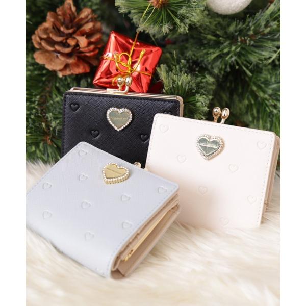 ZOZO問い合わせ番号:101274885ショップ:JILL by JILL STUART，ジル バイ ジル スチュアートブランド:JILL by JILL STUART，ジルバイジルスチュアート商品名:エンボスハートがま口ウォレットカテゴ...