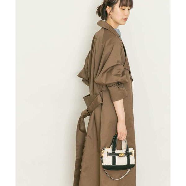 『セール実施中』参考価格：22，550円発売時期：2022年08月コンディション：C（やや使用感あり）使用感があり、やや気になる傷や汚れがあるアイテム首周り：汚れ付属品：ベルト参考商品名：ルーズコート参考品番：NL26-27B045【商品に...