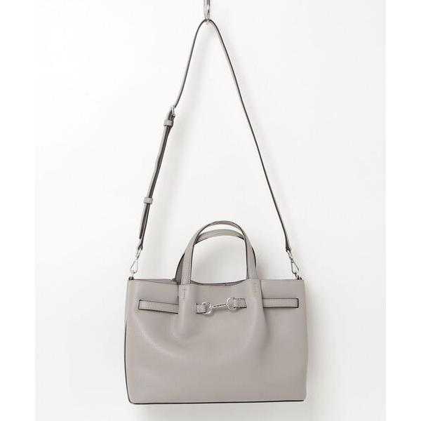 『セール実施中』参考価格：84，700円発売時期：2025年07月コンディション：B（目立つ使用感なし）使用感が少ない、または気にならないアイテム表面：型崩れ持ち手：剥げ全体的：汚れ、色あせ、傷参考商品名：CARSON CZ サッチェル ミ...