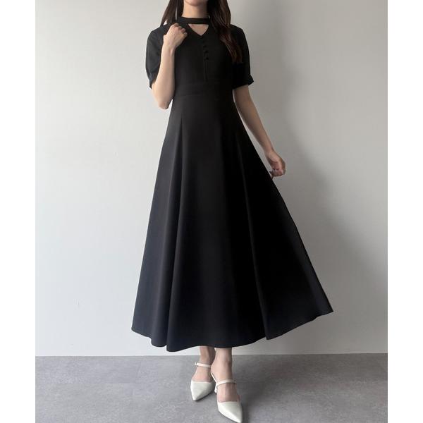 参考価格：10，759円発売時期：2025年05月コンディション：S（新品同様）タグ付きの未使用、または新品同様のアイテム付属品：タグ参考商品名：チョーカーデザインジョーゼットフレアワンピース(薄手生地)参考品番：fryo045-041【商...