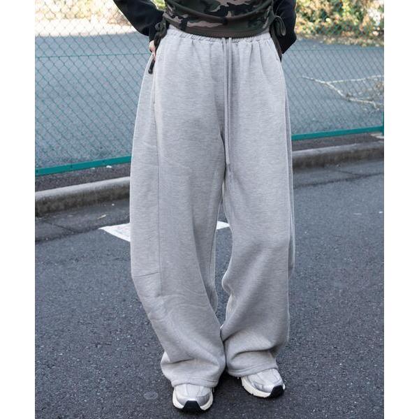『タイムセール実施中』ZOZO問い合わせ番号:101415530ショップ:WEGO，ウィゴーブランド:WEGO，ウィゴー商品名:WEGO/【25年秋冬新作】裏起毛カーブデザインスウェットパンツカテゴリ:パンツ>スウェットパンツブランド...