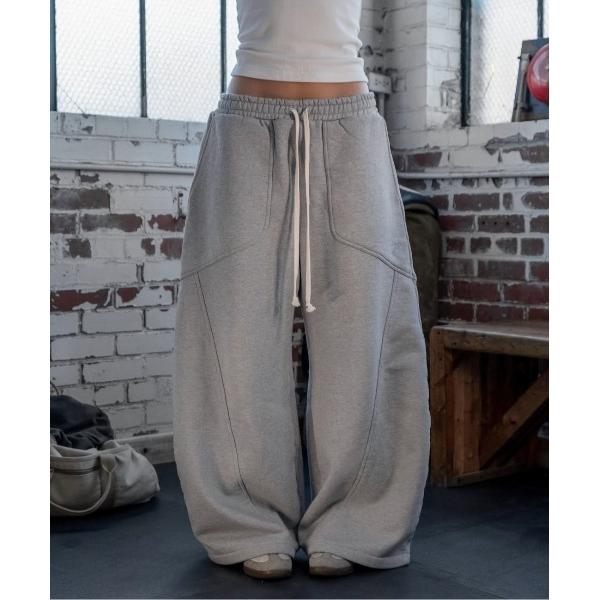 ZOZO問い合わせ番号:101449379ショップ:Vini，ヴィニブランド:Vini，ヴィニ商品名:ユニセックスワイドスウェットパンツカテゴリ:パンツ>スウェットパンツブランド品番:VNS-LW-2511-98-MS素材:ポリエステ...