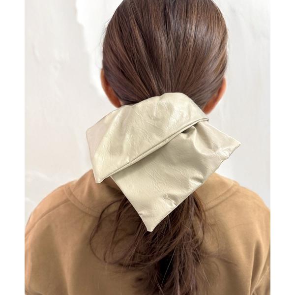 ZOZO問い合わせ番号:101482600ショップ:VIBGYOR，ヴィブジョーブランド:Peony，ピオニー商品名:【Peony/ピオニー】/合皮スクエアシュシュカテゴリ:ヘアアクセサリー>シュシュブランド品番:LNK-25169素...