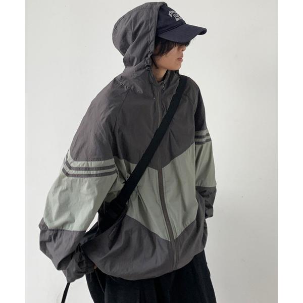 『セール実施中』参考価格：4，950円発売時期：2024年03月コンディション：A（使用感なし）数回使用した程度で使用感が感じられないアイテム参考商品名：color-blocked zip-up hoodie参考品番：MG-24-1-200...