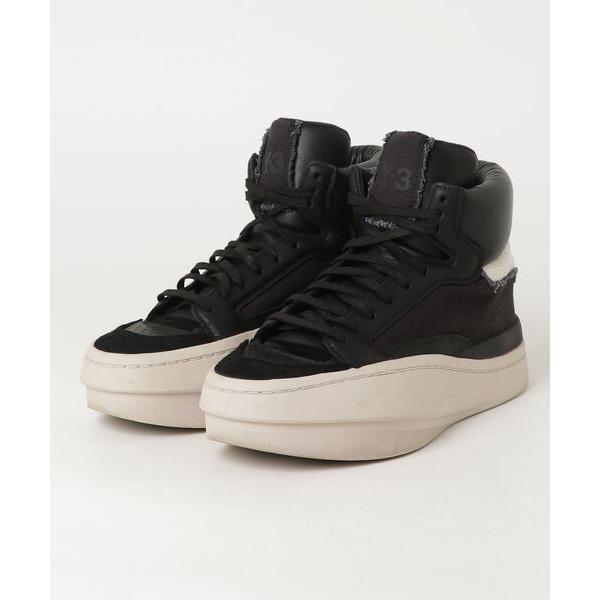 『タイムセール実施中』参考価格：69，850円発売時期：2023年09月コンディション：B（目立つ使用感なし）使用感が少ない、または気にならないアイテムかかと・ソール：汚れ参考商品名：Y-3 CENTENNIAL HIGH参考品番：IF77...