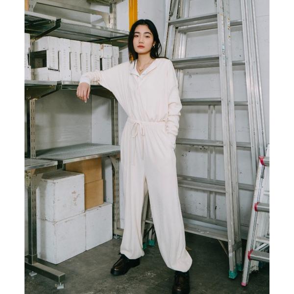 『タイムセール実施中』参考価格：6，600円発売時期：2025年01月コンディション：A（使用感なし）数回使用した程度で使用感が感じられないアイテム全体的：型崩れ参考商品名：リブヘンリーロンパース参考品番：HEWAM246004【商品に関す...