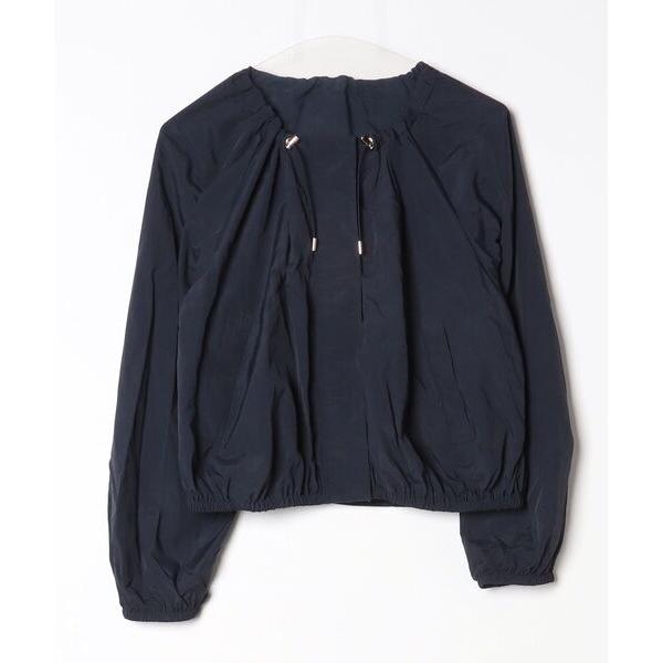 『セール実施中』参考価格：8，250円発売時期：2024年03月コンディション：B（目立つ使用感なし）使用感が少ない、または気にならないアイテム袖口：汚れ参考商品名：◆≪S-LLsize≫ 撥水ギャザーショートブルゾン【洗濯機洗い可】参考品...