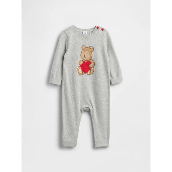 『タイムセール実施中』※このアイテムは返品・交換対象外商品です。ZOZO問い合わせ番号:101657717ショップ:GAP，ギャップブランド:GAP，ギャップ商品名:ブラナンベア ハート ニットカバーオール (ベビー)カテゴリ:ママ＆ベビー...