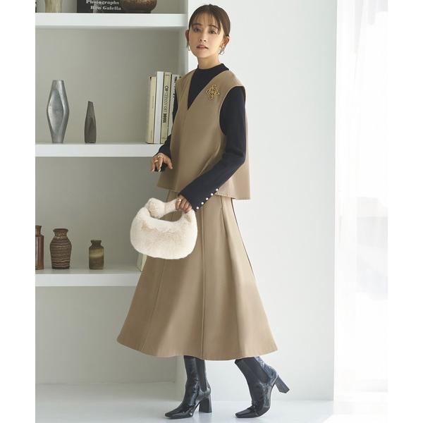 『セール実施中』参考価格：14，190円発売時期：2023年09月コンディション：D（傷・汚れあり）傷や汚れがあるが使用には問題ないアイテム装飾部分：ほつれ、破れ内側：毛玉参考商品名：【あたたか裏起毛シリーズ】選べるボトム フレアヘム ジレ...