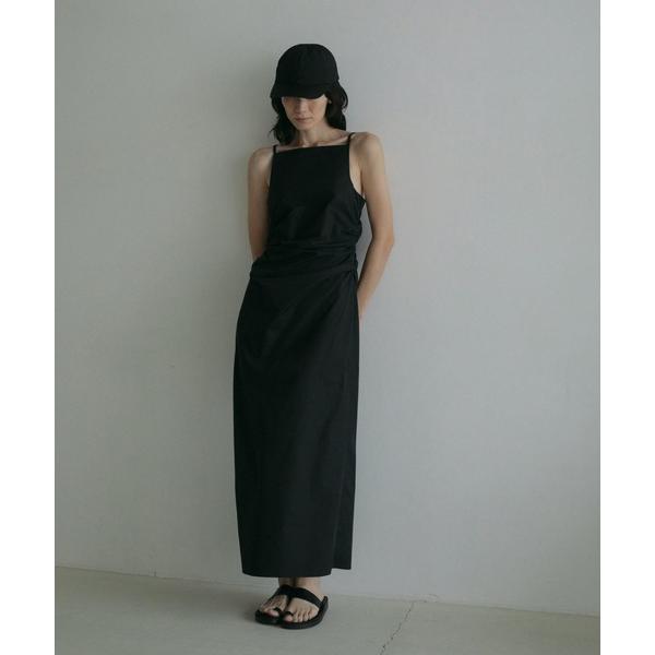 『セール実施中』参考価格：15，950円発売時期：2025年04月コンディション：B（目立つ使用感なし）使用感が少ない、または気にならないアイテムすそ周り：汚れ参考商品名：Backopen Shirring Onepiece参考品番：625...