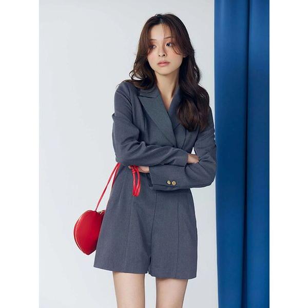 『セール実施中』ZOZO問い合わせ番号:101693224ショップ:MERCURYDUO，マーキュリーデュオブランド:MERCURYDUO，マーキュリーデュオ商品名:フィットアンドフレアジャケットミニロンパースカテゴリ:オールインワン・サロ...