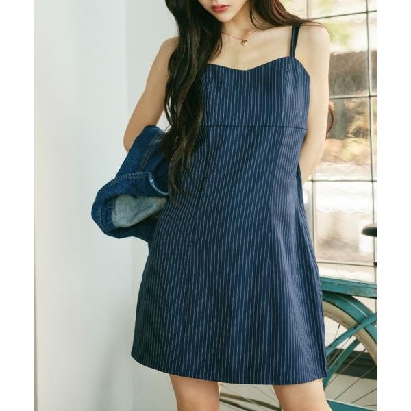 『タイムセール実施中』参考価格：4，760円発売時期：2024年03月コンディション：S（新品同様）タグ付きの未使用、または新品同様のアイテム付属品：スペアボタン・タグ参考商品名：バックオープンストライプキャミワンピース参考品番：258HS...