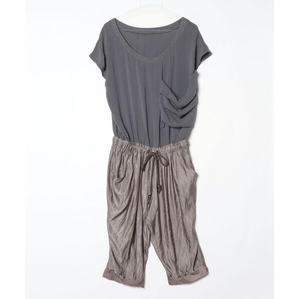 『タイムセール実施中』参考価格：30，800円発売時期：2010年04月コンディション：C（やや使用感あり）使用感があり、やや気になる傷や汚れがあるアイテム内側：毛玉、ほつれ参考商品名：トリアセツイルサロペット参考品番：03320111ZO...