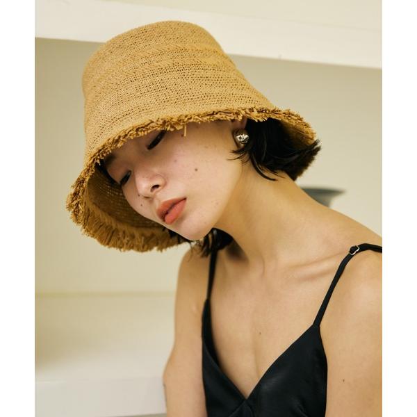 ZOZO問い合わせ番号:101762656ショップ:Avenue，アヴェニューブランド:AIC.，エーアイシー商品名:ペーパーフリンジバケットハット/サイズ調節可能カテゴリ:帽子>ハットブランド品番:303262-130-001素材:...