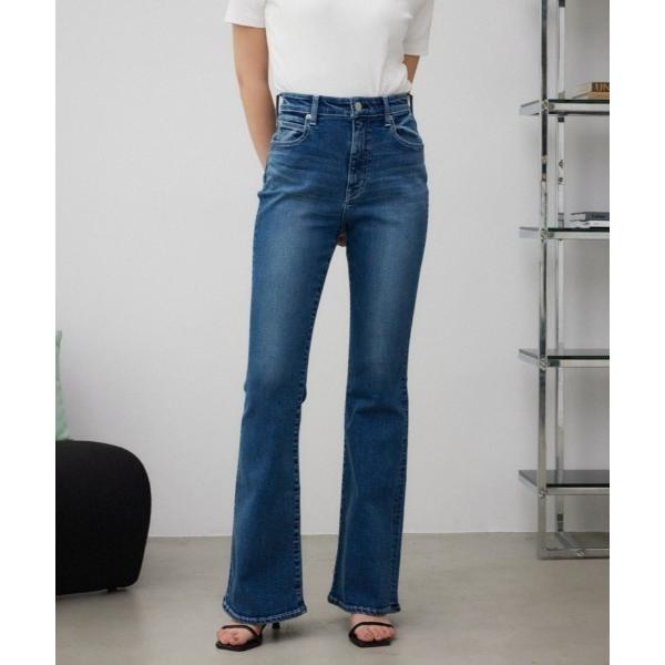 ZOZO問い合わせ番号:101763444ショップ:AZUL BY MOUSSY，アズールバイマウジーブランド:AZUL BY MOUSSY，アズールバイマウジー商品名:AZUL DENIM フレアデニムカテゴリ:パンツ>デニムパンツ...