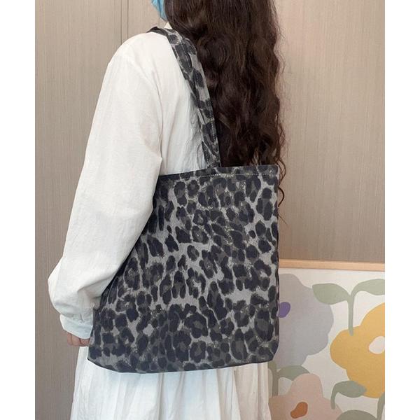 ZOZO問い合わせ番号:101763956ショップ:VIBGYOR，ヴィブジョーブランド:VIBGYOR，ヴィブジョー商品名:Mignonjour/ヒョウ柄トートバッグ M2875カテゴリ:バッグ>トートバッグブランド品番:M2875...