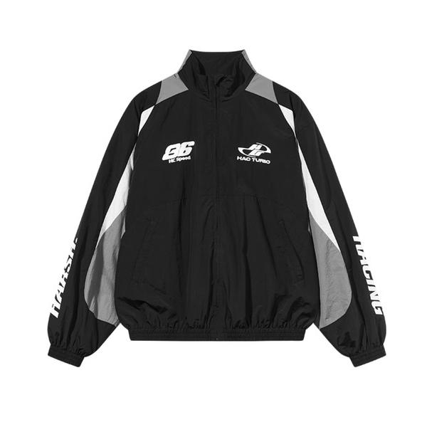 『セール実施中』参考価格：19，979円発売時期：2023年09月コンディション：C（やや使用感あり）使用感があり、やや気になる傷や汚れがあるアイテム首周り：汚れ袖：ほつれすそ周り：汚れ参考商品名：フットボール/スポーツウェア ナイロントラ...