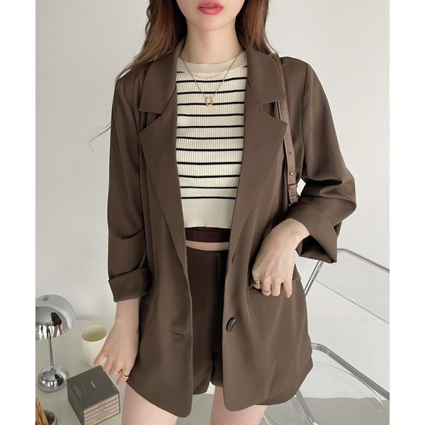 『セール実施中』参考価格：7，190円発売時期：2024年02月コンディション：C（やや使用感あり）使用感があり、やや気になる傷や汚れがあるアイテム全体的：汚れ、保管上のにおいがします。参考商品名：テーラードジャケット＋ショートパンツSET...