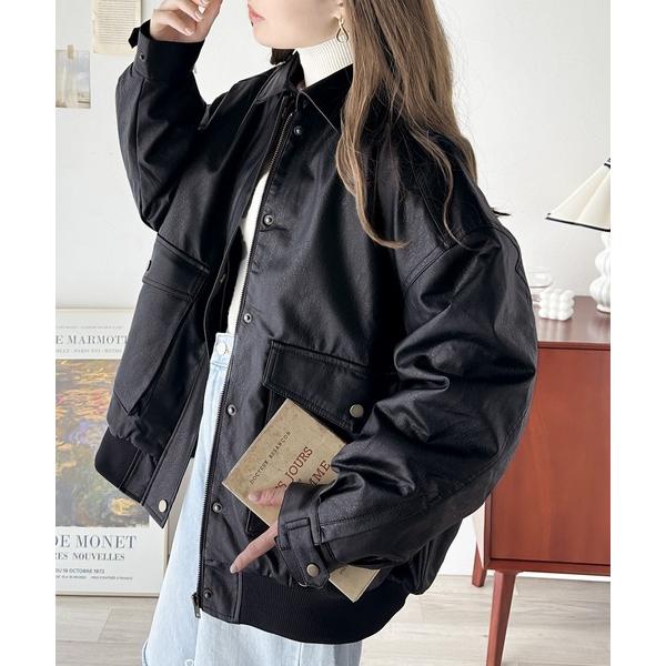 『セール実施中』参考価格：9，999円発売時期：2022年08月コンディション：S（新品同様）タグ付きの未使用、または新品同様のアイテム付属品：タグ参考商品名：《JaVaジャバ コラボ》１点投入で即、秋めく！フェイクレザーヴィンテージオーバ...