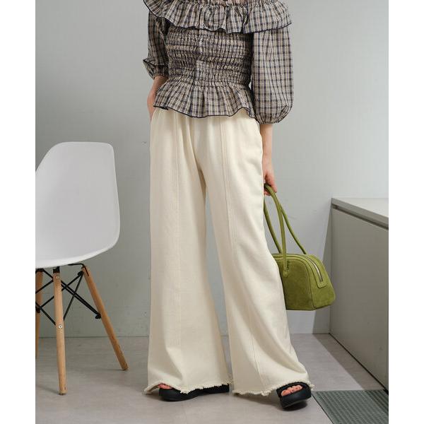 『セール実施中』参考価格：7，590円発売時期：2025年03月コンディション：B（目立つ使用感なし）使用感が少ない、または気にならないアイテム内側・後身頃：毛玉すそ周り：汚れ参考商品名：スウェットフレアパンツ参考品番：KAZ1051102...