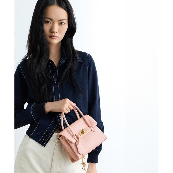 ZOZO問い合わせ番号:101896250ショップ:CHARLES &amp; KEITH，チャールズ＆キースブランド:CHARLES &amp; KEITH，チャールズ &amp; キース商品名:Kerry ミニケリー ボクシートートバッ...