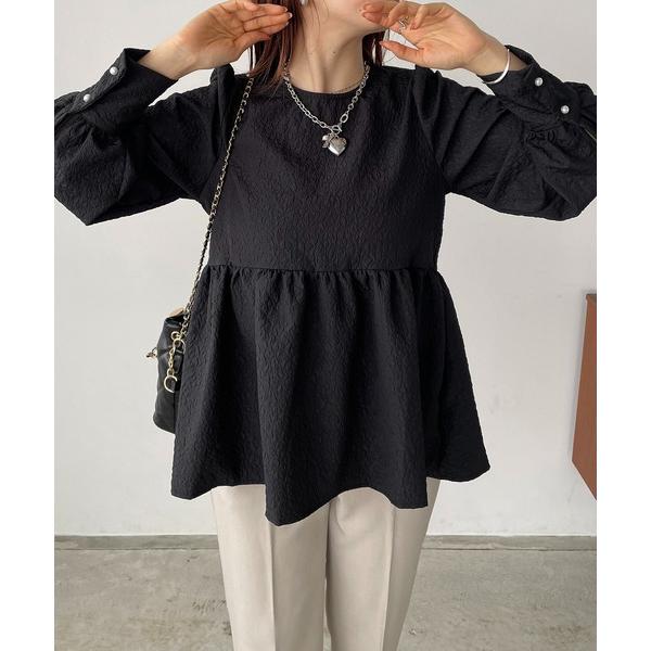 『セール実施中』参考価格：5，940円発売時期：2023年08月コンディション：D（傷・汚れあり）傷や汚れがあるが使用には問題ないアイテム留め具：欠損参考商品名：【WEB限定】バックリボンふくれジャガードペプラムブラウス参考品番：03AR8...