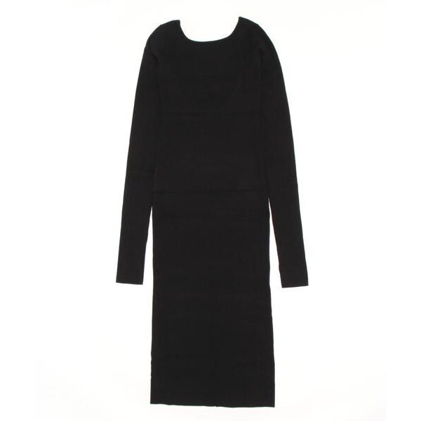 『タイムセール実施中』参考価格：11，100円発売時期：2023年11月コンディション：A（使用感なし）数回使用した程度で使用感が感じられないアイテム参考商品名：【みちょぱコラボ】バックオープンニットワンピース参考品番：3723603051...