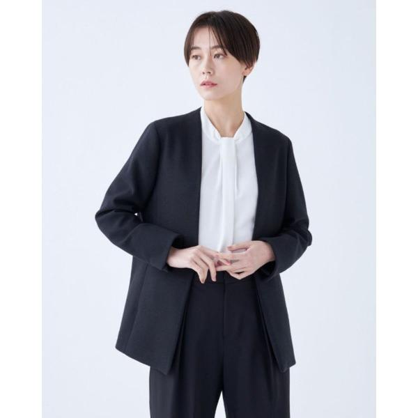 『セール実施中』参考価格：20，900円発売時期：2022年11月コンディション：A（使用感なし）数回使用した程度で使用感が感じられないアイテム参考商品名：【セットアップ対応】【起毛ジャージー素材】ノーカラージャケット参考品番：LTJN23...