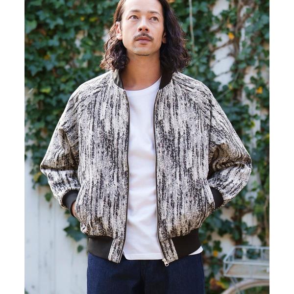 『セール実施中』参考価格：17，380円発売時期：2023年01月コンディション：A（使用感なし）数回使用した程度で使用感が感じられないアイテム参考商品名：mj9087-Geometric Jacquard MA-1 Type Jacket...