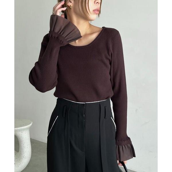 『セール実施中』参考価格：7，700円発売時期：2025年09月コンディション：A（使用感なし）数回使用した程度で使用感が感じられないアイテム参考商品名：フレアカフスニット参考品番：LEZ1052305A0004【商品に関する注意事項】・こ...