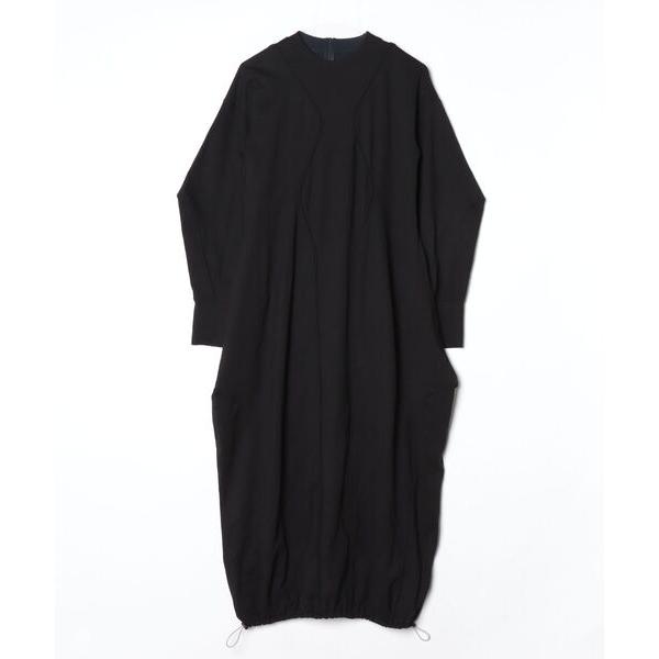 『セール実施中』参考価格：42，900円発売時期：2024年12月コンディション：A（使用感なし）数回使用した程度で使用感が感じられないアイテム参考商品名：WAVE LINE CUT OP / ウェーブラインカットワンピース参考品番：522...