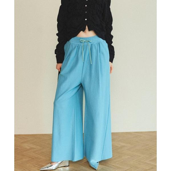 『セール実施中』参考価格：16，940円発売時期：2024年12月コンディション：B（目立つ使用感なし）使用感が少ない、または気にならないアイテム全体的：色あせ参考商品名：Tuck Gather Wide Silhouette Sweatp...