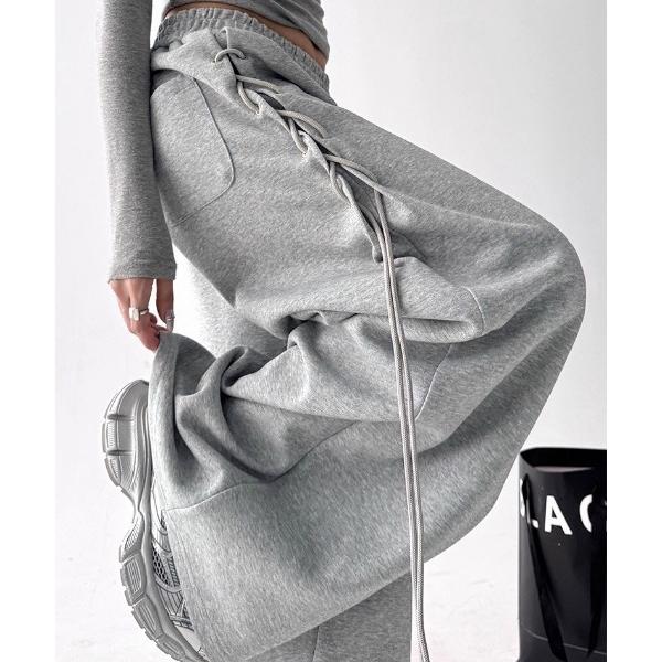 ZOZO問い合わせ番号:101965960ショップ:DIAVEL，ディアベルブランド:GEMEDA，ジェメダ，DIAVEL，ディアベル商品名:サイドレースアップワイドスウェットパンツカテゴリ:パンツ>スウェットパンツブランド品番:M2...