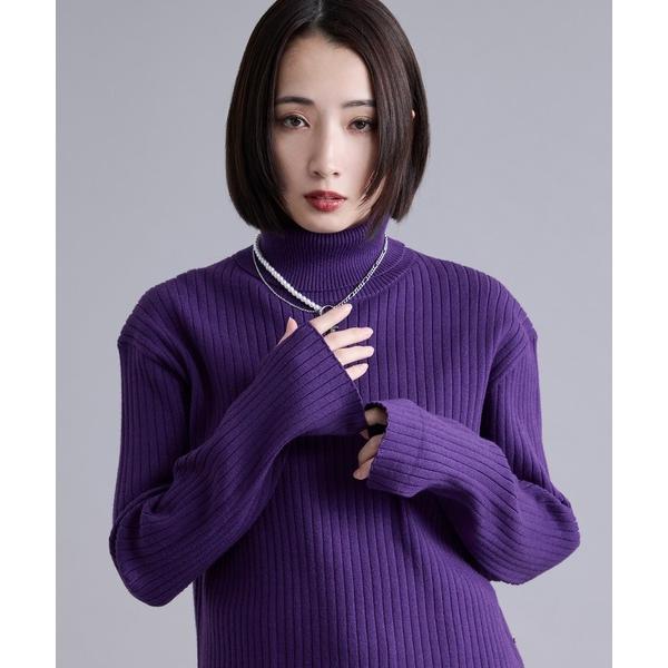 『セール実施中』参考価格：3，960円発売時期：2025年10月コンディション：B（目立つ使用感なし）使用感が少ない、または気にならないアイテム首周り：汚れ全体的：毛玉参考商品名：サムホールツキリブタートルニット参考品番：499724【商品...