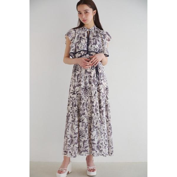 参考価格：19，800円発売時期：2023年04月コンディション：B（目立つ使用感なし）使用感が少ない、または気にならないアイテム全体的：汚れ、毛玉、ほつれ付属品：インナー参考商品名：【WEB限定サイズあり】プリーツワンピース参考品番：SW...