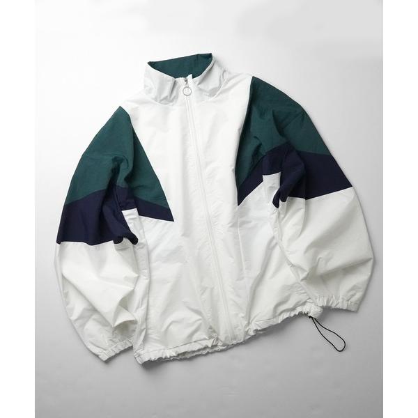 『タイムセール実施中』参考価格：7，920円発売時期：2023年09月コンディション：C（やや使用感あり）使用感があり、やや気になる傷や汚れがあるアイテム袖口：汚れ参考商品名：ビッグシルエット レトロライク ナイロントラックジャケット 裾ド...