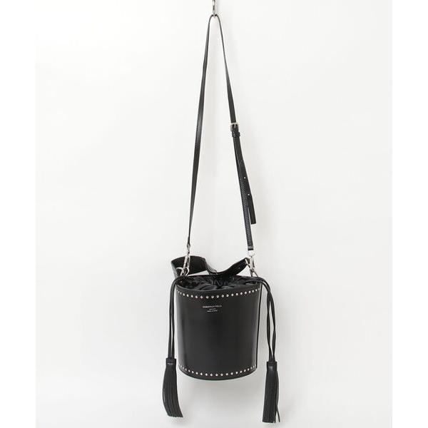 『セール実施中』参考価格：25，300円発売時期：2021年08月コンディション：C（やや使用感あり）使用感があり、やや気になる傷や汚れがあるアイテム底：汚れ参考商品名：CHRISTIAN VILLA / 2WAY レザー バケットバッグ参...