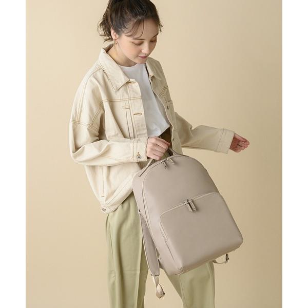 『セール実施中』参考価格：18，700円発売時期：2025年04月コンディション：D（傷・汚れあり）傷や汚れがあるが使用には問題ないアイテム全体的：汚れ、型崩れ留め具：欠損参考商品名：ポエット ラウンドリュック A4ファイルサイズ 13.3...