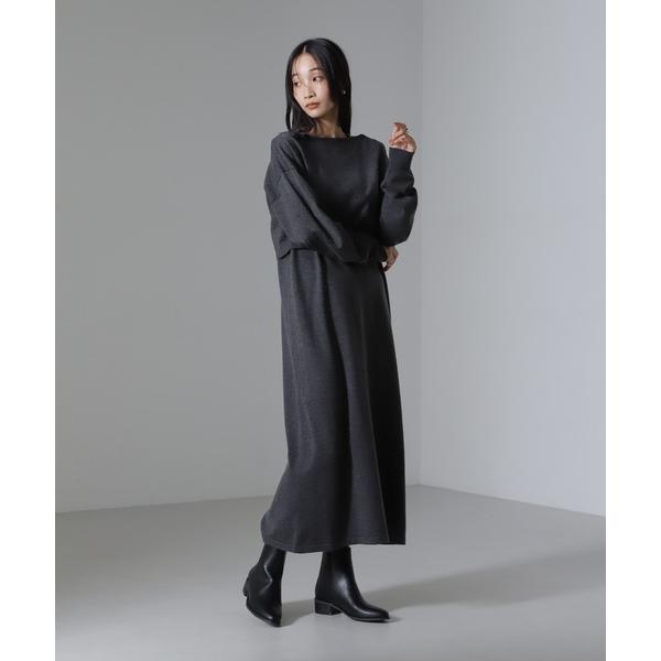 『タイムセール実施中』参考価格：8，910円発売時期：2024年08月コンディション：C（やや使用感あり）使用感があり、やや気になる傷や汚れがあるアイテム全体的：保管上のにおいがします。参考商品名：クロップドニットセットワンピース参考品番：...