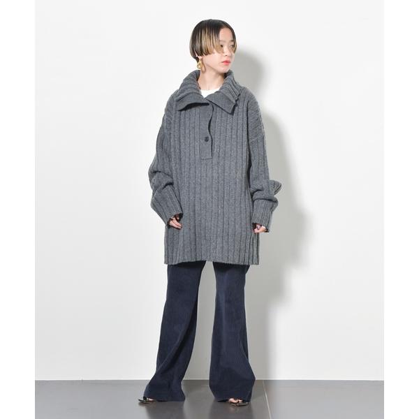 『セール実施中』参考価格：16，500円発売時期：2022年08月コンディション：A（使用感なし）数回使用した程度で使用感が感じられないアイテム参考商品名：CORDED VELVETEEN パンツ参考品番：22030042520030【商品...