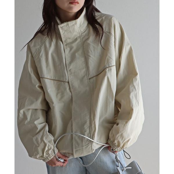 参考価格：8，965円発売時期：2024年03月コンディション：A（使用感なし）数回使用した程度で使用感が感じられないアイテム参考商品名：パイピングナイロントラックジャケット参考品番：181971C【商品に関する注意事項】・こちらの商品画像...