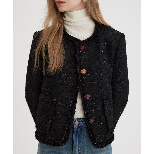 『セール実施中』参考価格：29，979円発売時期：2024年08月コンディション：B（目立つ使用感なし）使用感が少ない、または気にならないアイテム袖口：ほつれ参考商品名：ハートボタン ノーカラーツイードジャケット FD23W012【Fano...