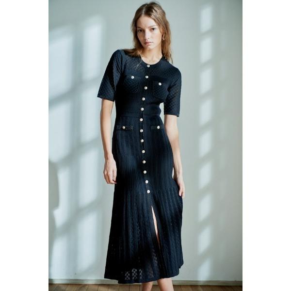 『セール実施中』参考価格：31，900円発売時期：2025年03月コンディション：A（使用感なし）数回使用した程度で使用感が感じられないアイテム参考商品名：Louise Knit Dress レーシーリブスウィッチングニットドレス参考品番：...