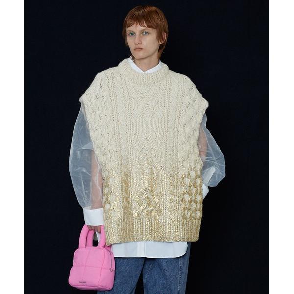 『タイムセール実施中』参考価格：22，000円発売時期：2023年09月コンディション：A（使用感なし）数回使用した程度で使用感が感じられないアイテム参考商品名：Metallic Foil Cable Vest/メタリックホイルケーブルベス...