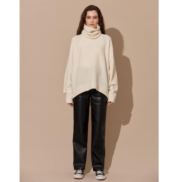 『セール実施中』参考価格：17，600円発売時期：2022年11月コンディション：S（新品同様）タグ付きの未使用、または新品同様のアイテム付属品：タグ参考商品名：Brushed Back Eco Leather Pants / フェイクレザ...