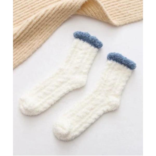 『セール実施中』※このアイテムは返品・交換対象外商品です。ZOZO問い合わせ番号:102304916ショップ:Dolce Fiora，ドルチェフィオラブランド:Dolce Fiora，ドルチェフィオラ商品名:バイカラーもこもこソックスカテゴ...