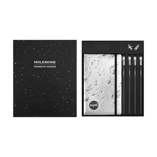 ZOZO問い合わせ番号:102305189ショップ:MOLESKINE，モレスキンブランド:MOLESKINE，モレスキン商品名:NASA-inspired ドローイング ギフトボックス 横罫 ハードカバー ラージサイズ(横13cm×縦21...